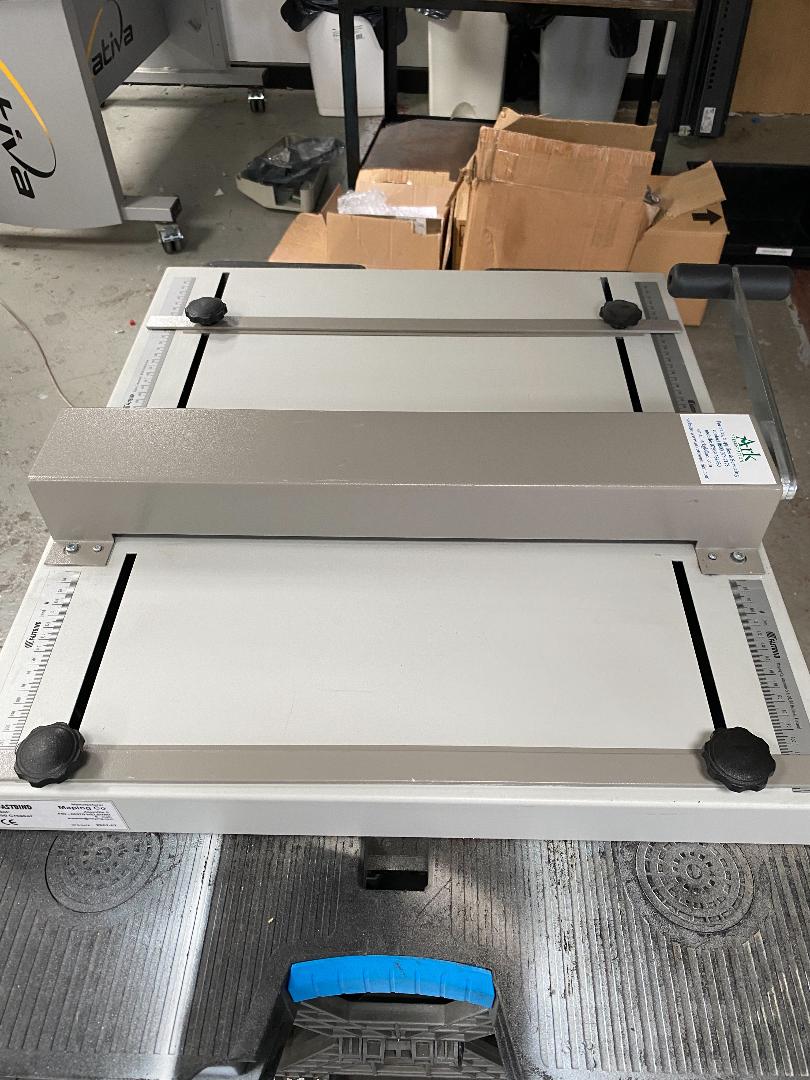 Fastbind 400 Manual Creaser - Ark Presentation & Supplies